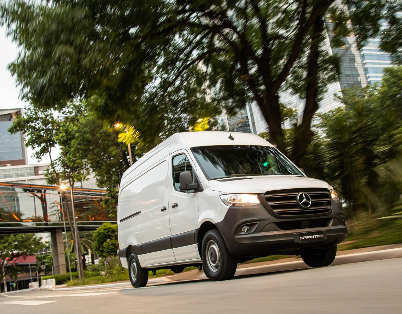 Nova Sprinter na ruas - REVISTA DOS TRANSPORTES